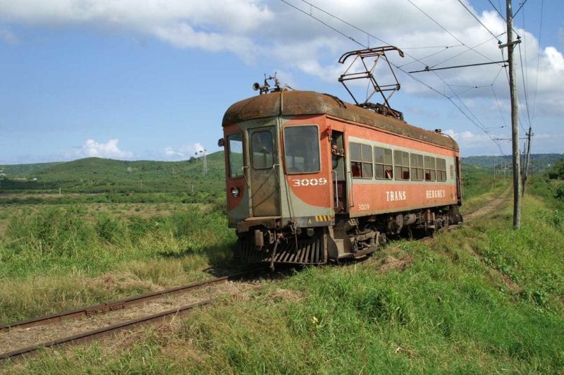 The Havana-Matanzas electric train - Photo of the Day - Havana Times