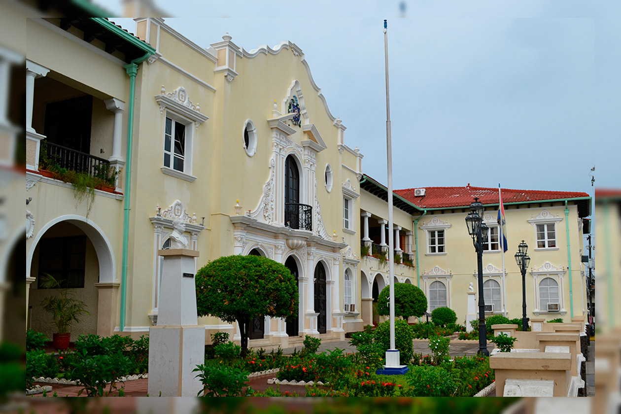 UNAN-Leon Fires 15 Professors for Disloyalty to Ortega - Havana Times