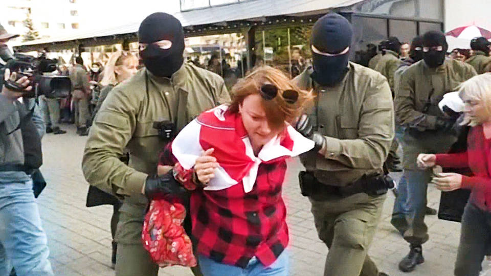 Belarus Protests Continue Amid Mass Arrests, Leak of Police Officer ...