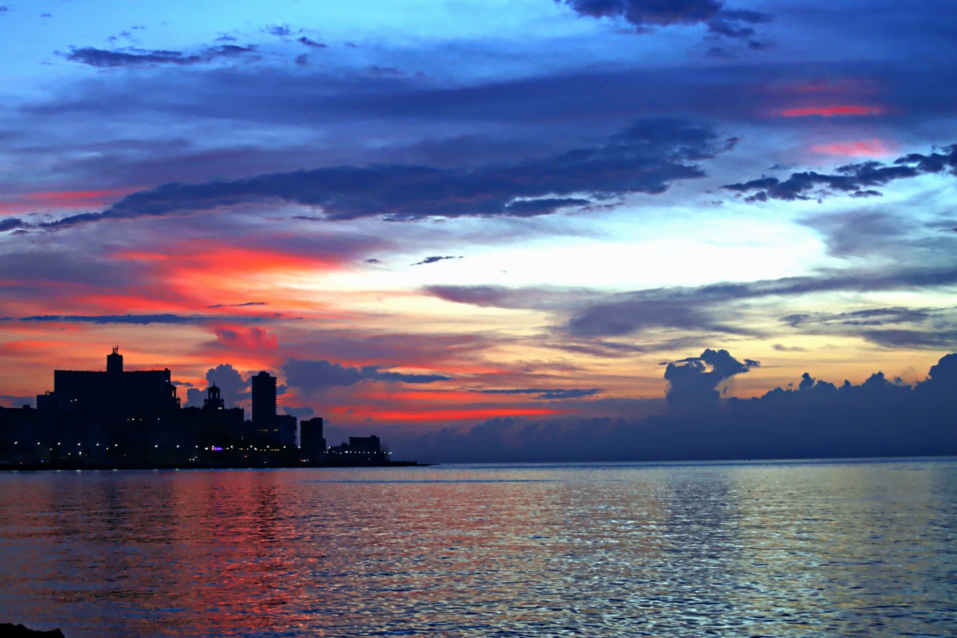 A Havana Sunset, Cuba - Photo of the Day - Havana Times