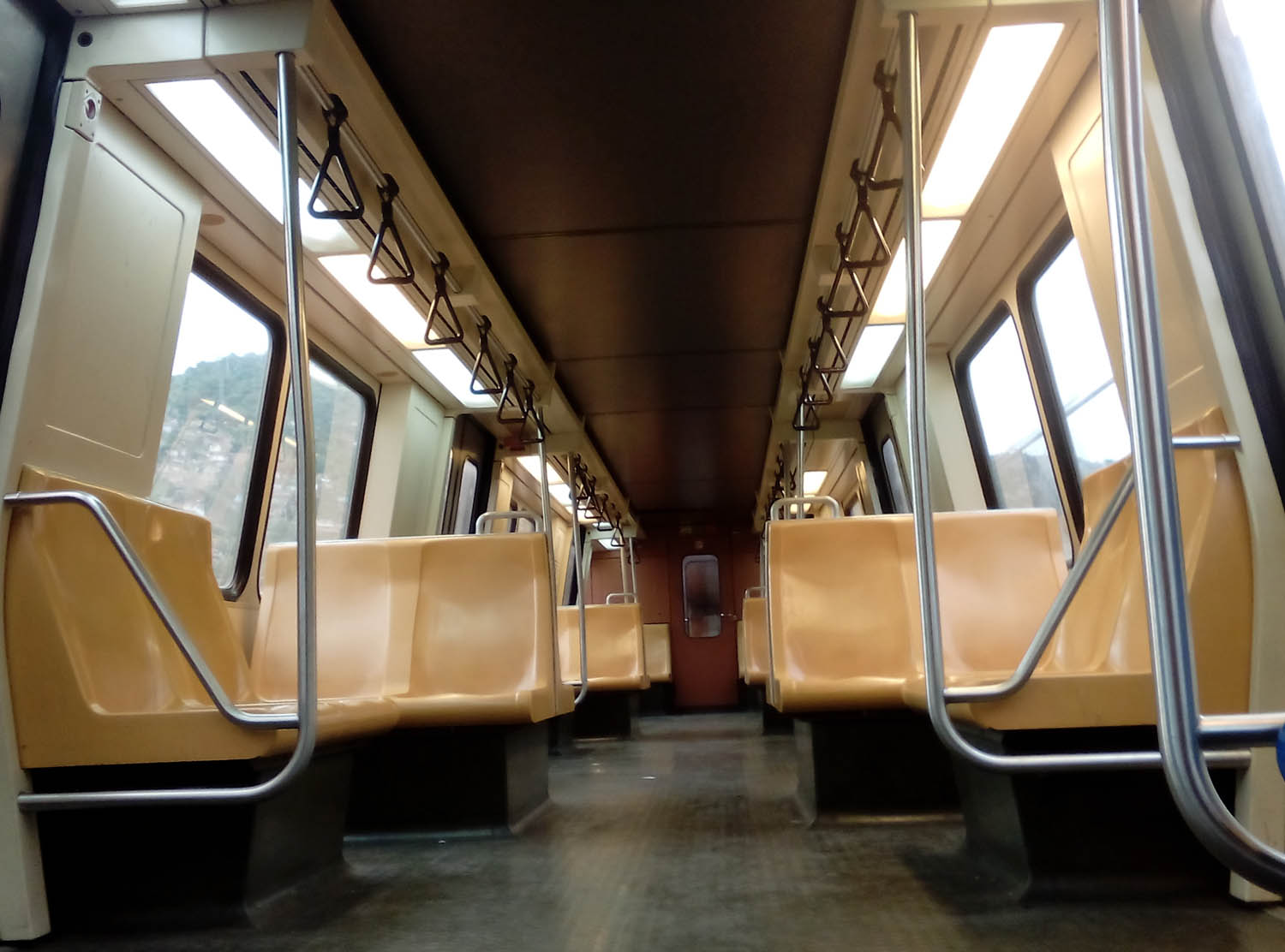 When the Caracas Metro was clean - Photo of the Day - Havana Times