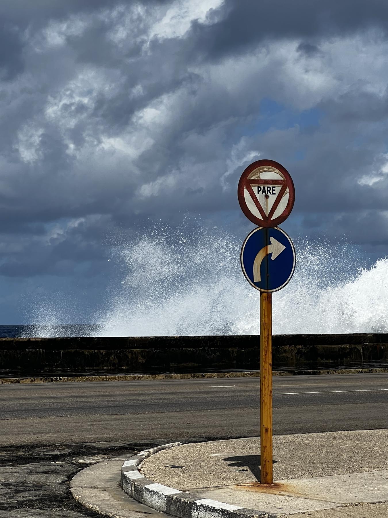 Traffic Sign, Havana, Cuba - Photo of the Day - Havana Times