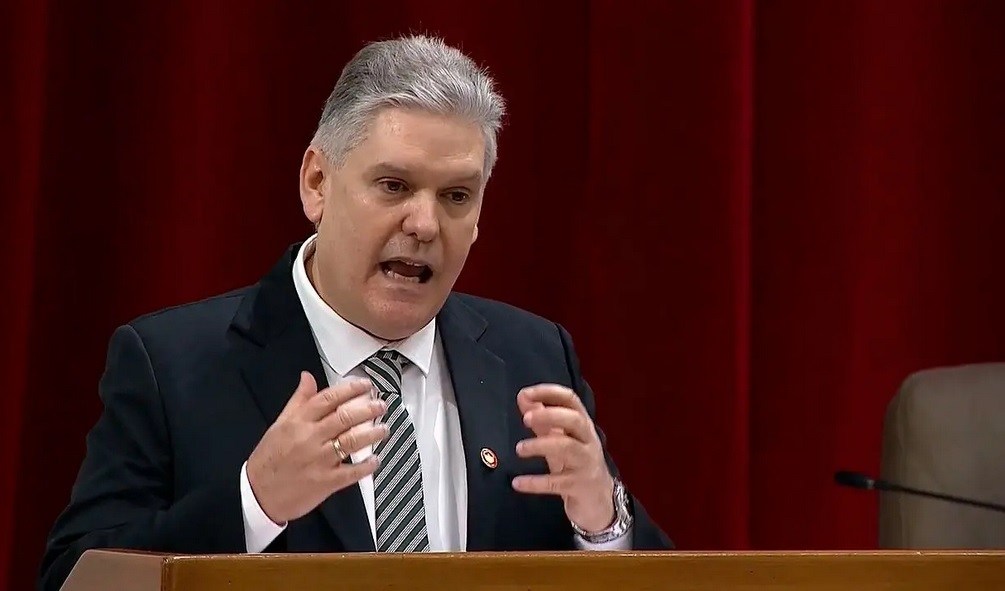 Alejandro Gil, a Salesman of Wonders & New Economic Measures - Havana Times