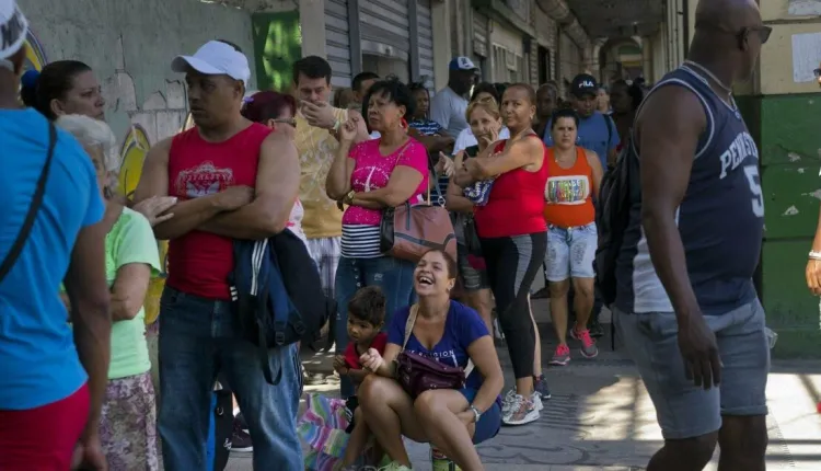 Long lines and Unleashing Cuba's Productive Forces - Havana Times