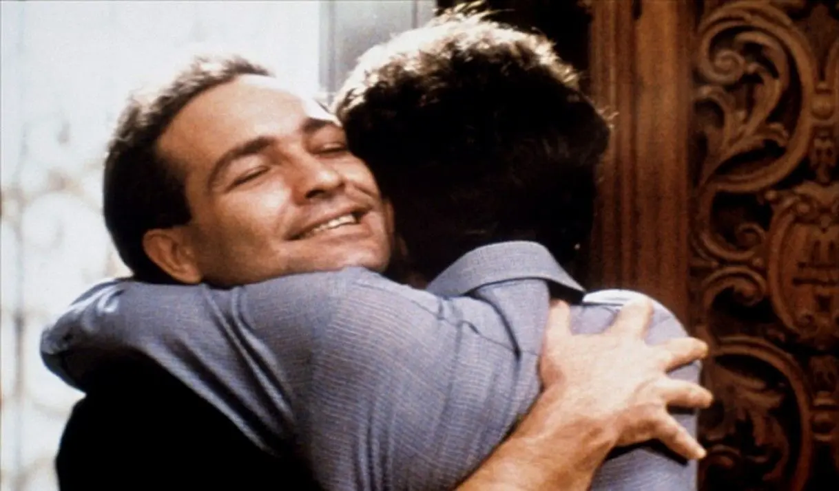 Thirty Years Since the Most Iconic Hug in Cuban Cinema - Havana Times