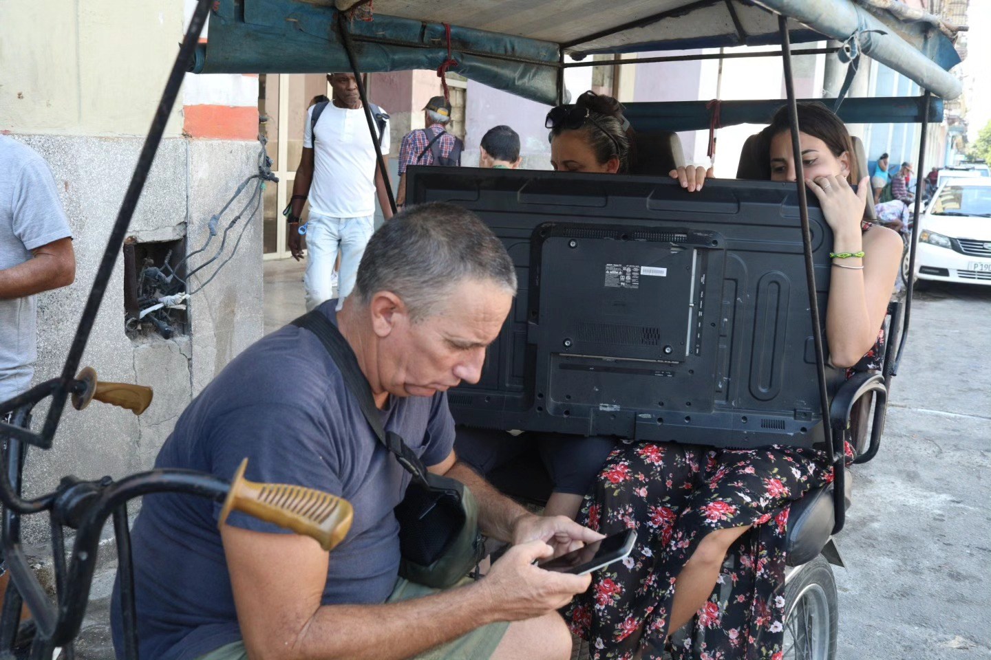 Cuba: New Communication and Migration Laws, Nothing New - Havana Times