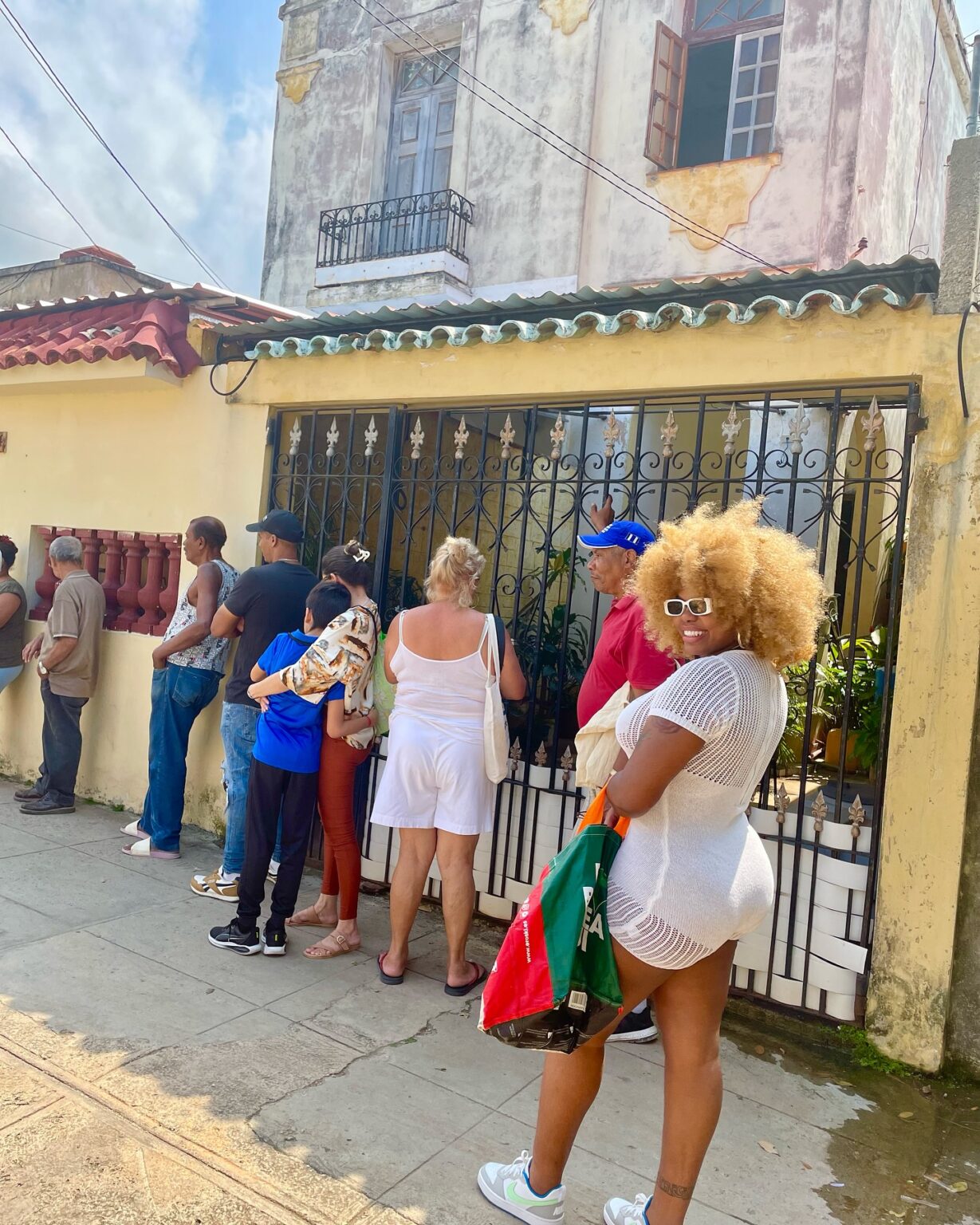 "Bridges of Love" Controversy & a Deported Cuban Influencer - Havana Times